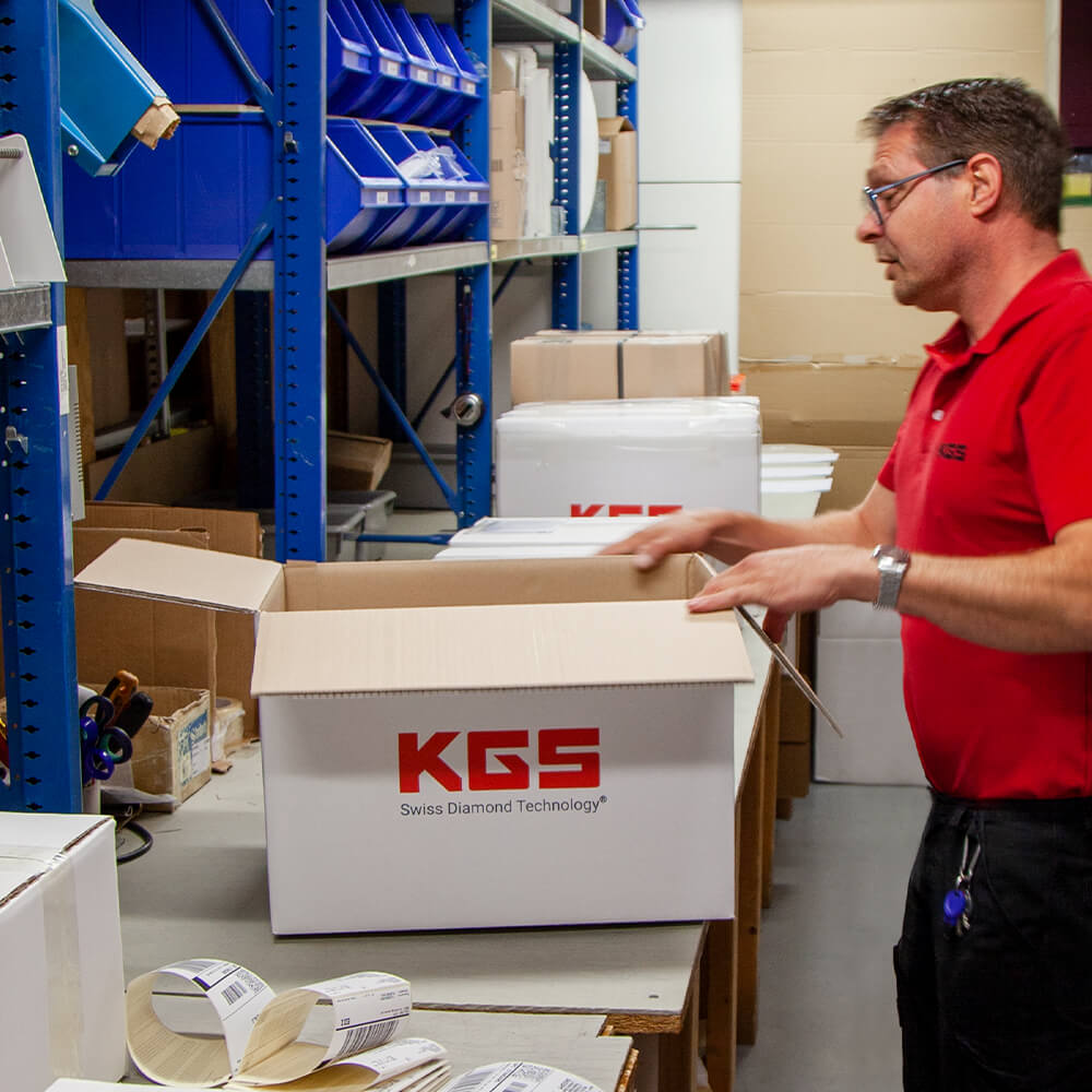 Nieuwe catalogus vol met gereedschap en accessoires